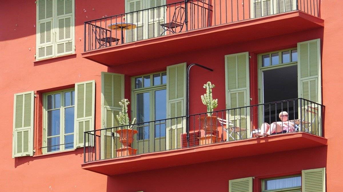 Verande sul balcone con nuove regole e bonus 2025 al 50%
